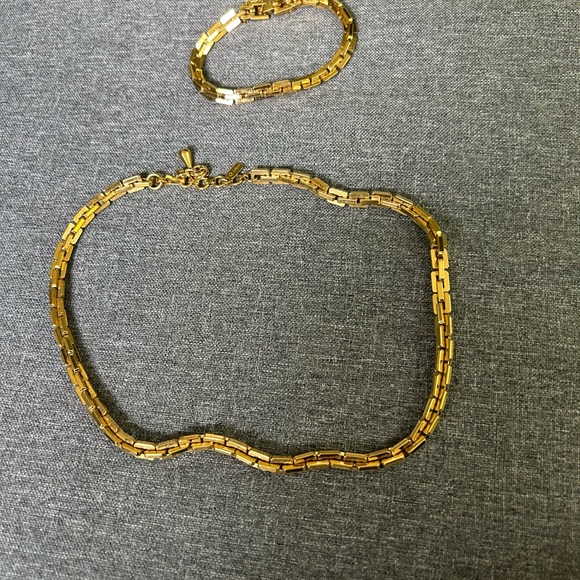 Monet | Jewelry | Vintage Monet Triple Gold Plated Box Link Necklace ...